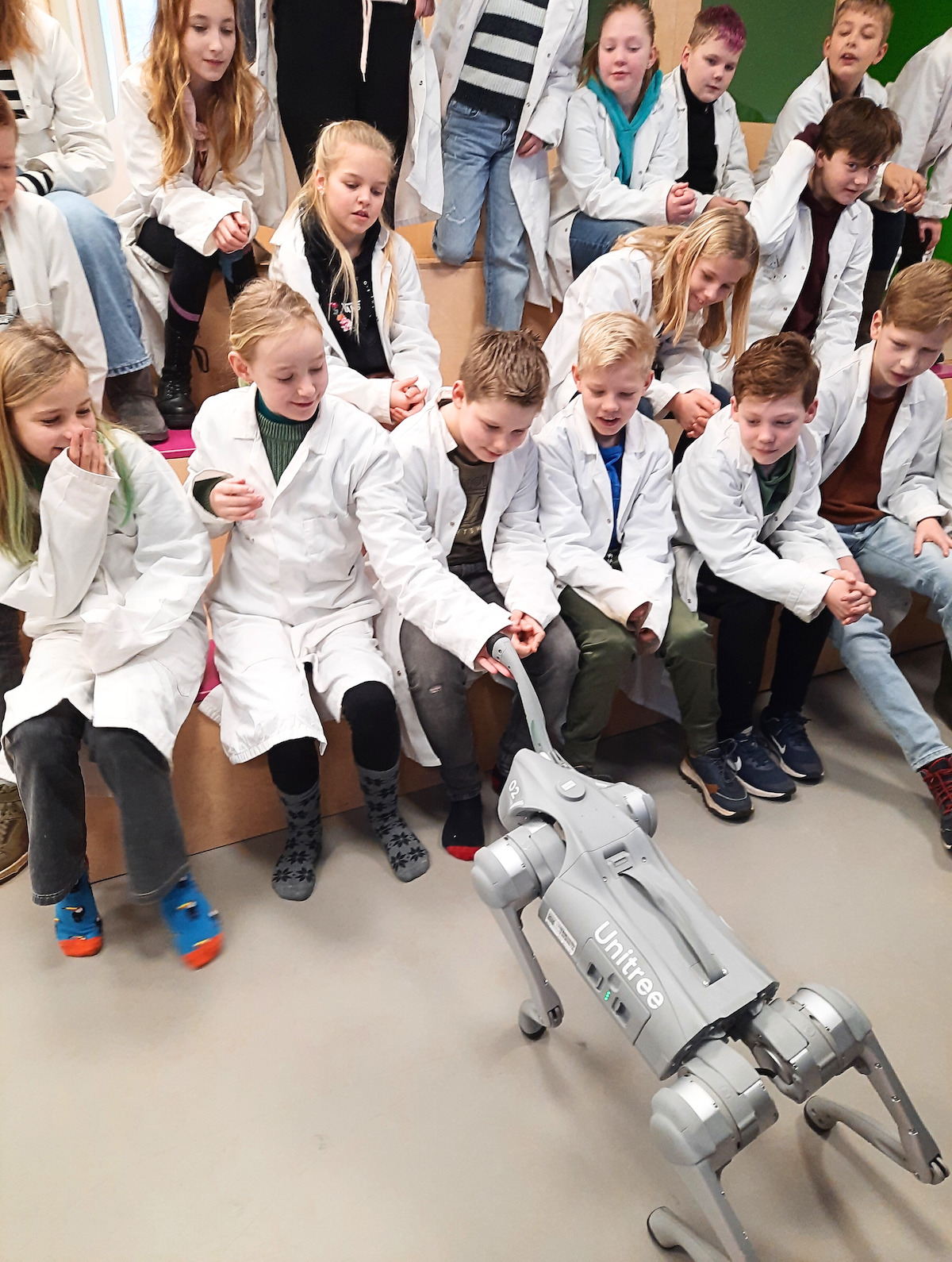 STEAMpoint introduceert innovatieve Robothond - CBO Meilân